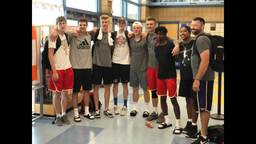 Brody Grebe, Chrishon Dixon with big recruiting decisions ahead