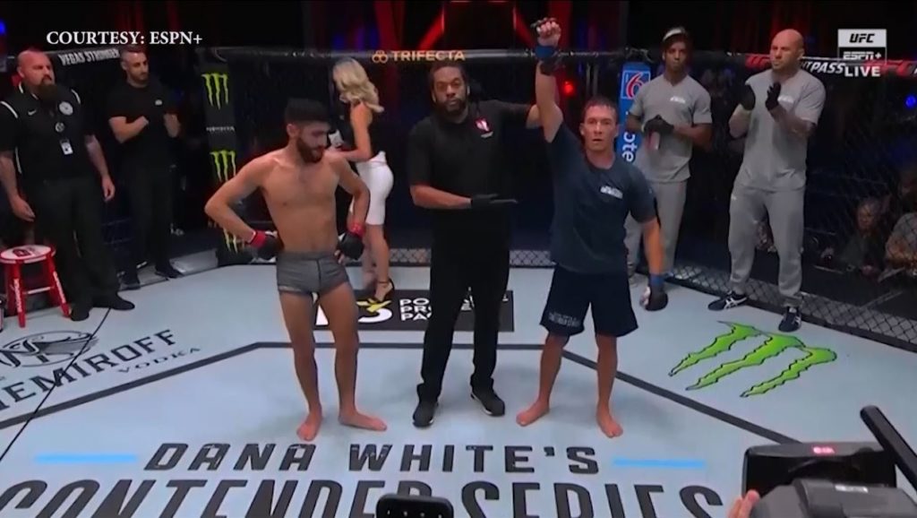 Poplar’s Hunter Azure wins Contender Series fight, earns UFC contract